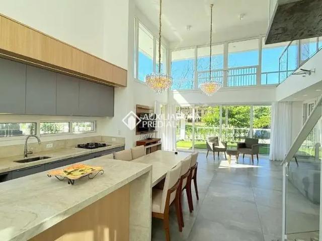 Casa / Sobrado para Locação em Garopaba/SC Morrinhos 3 Quartos