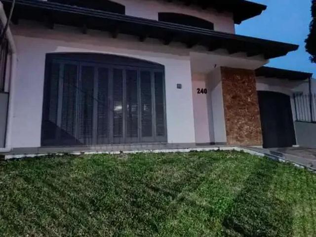 Casa / Sobrado para Locação em Gravataí/RS Centro 4 Quartos