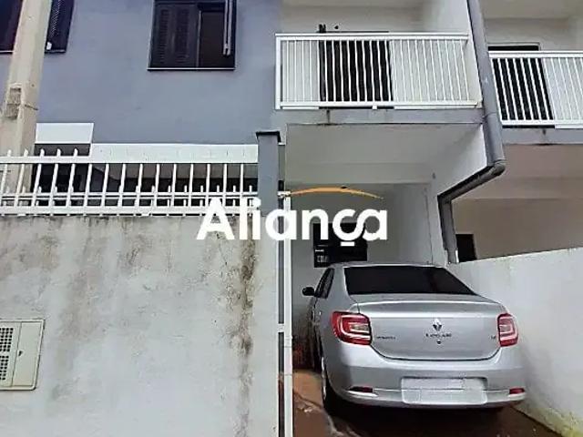 Casa / Sobrado para Locação em Gravataí/RS Cruzeiro 2 Quartos