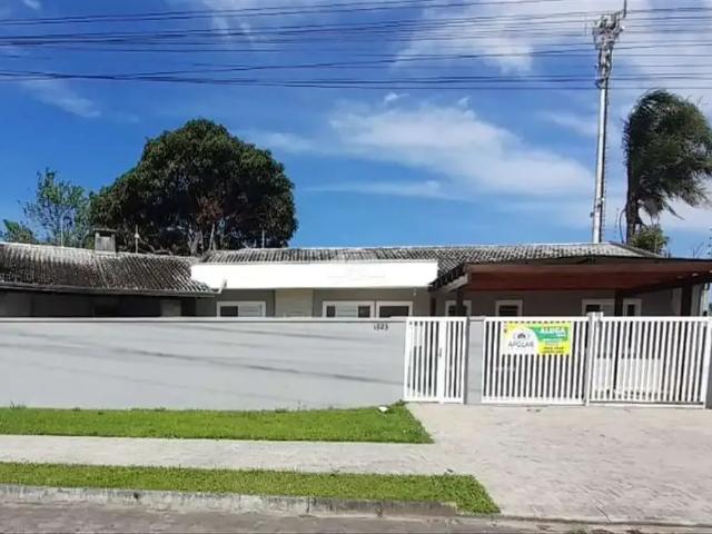 Casa / Sobrado para Locação em Guaratuba/PR Cohapar 3 Quartos