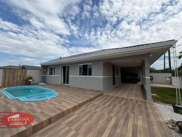 Casa / Sobrado para Locação em Guaratuba/PR Coroados 3 Quartos