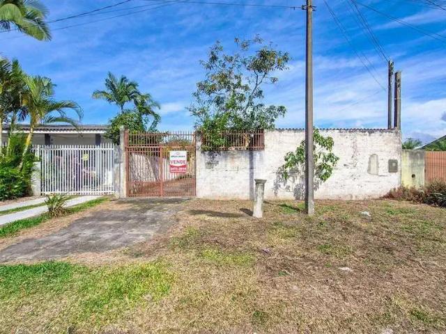 Casa / Sobrado para Locação em Guaratuba/PR Coroados 4 Quartos