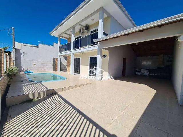 Casa / Sobrado para Locação em Guaratuba/PR Coroados 5 Quartos
