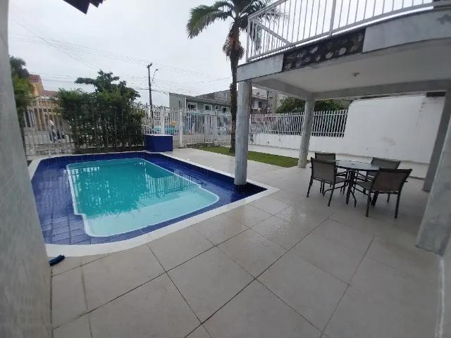 Casa / Sobrado para Locação em Guaratuba/PR Centro 2 Quartos
