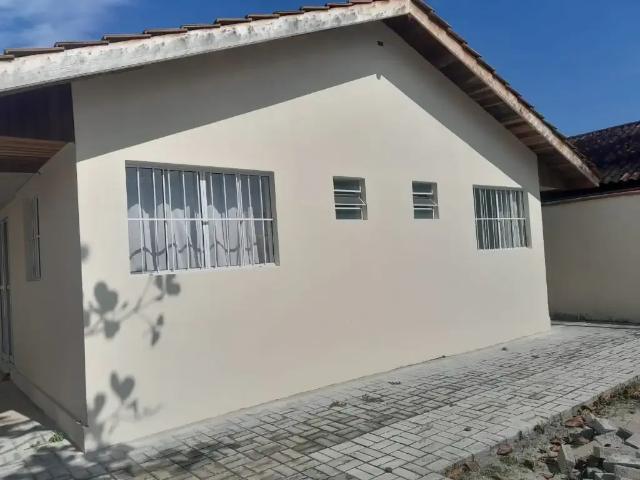Casa / Sobrado para Locação em Guaratuba/PR Centro 2 Quartos