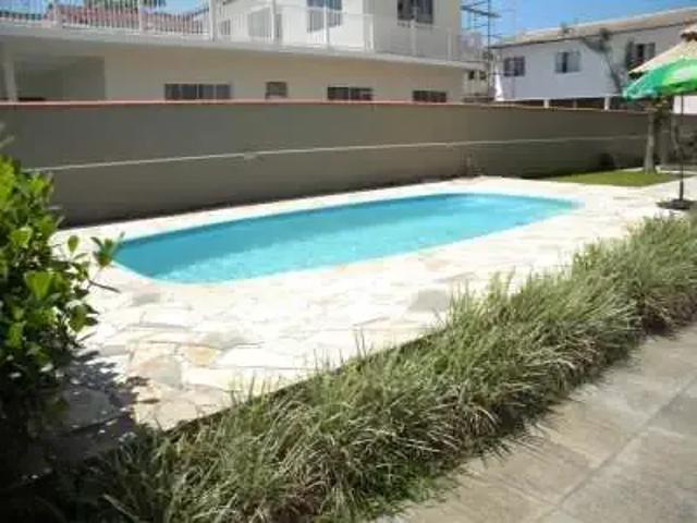 Casa / Sobrado para Locação em Guaratuba/PR Balneário Nereidas 4 Quartos