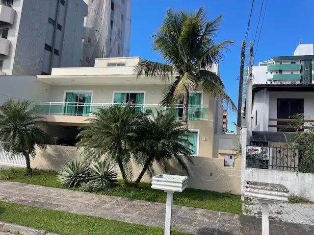Casa / Sobrado para Locação em Guaratuba/PR Centro 4 Quartos