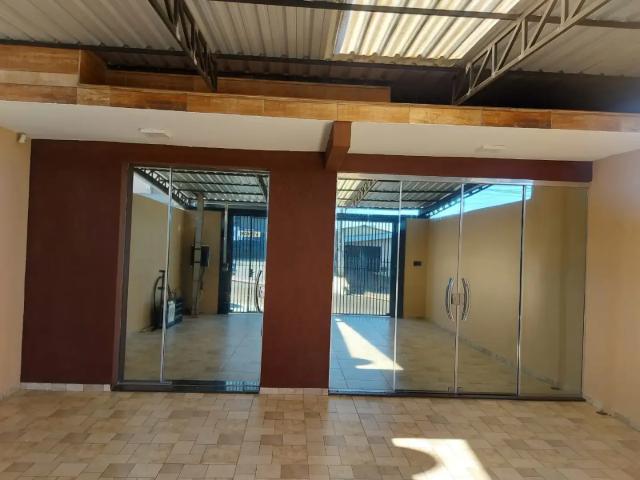 Casa / Sobrado para Locação em Guarapuava/PR Alto da XV 4 Quartos
