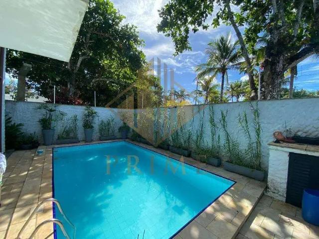 Casa / Sobrado para Locação em Guarujá/SP Balneário Praia do Pernambuco 5 Quartos