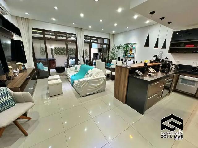 Casa / Sobrado para Locação em Guarujá/SP Enseada 3 Quartos
