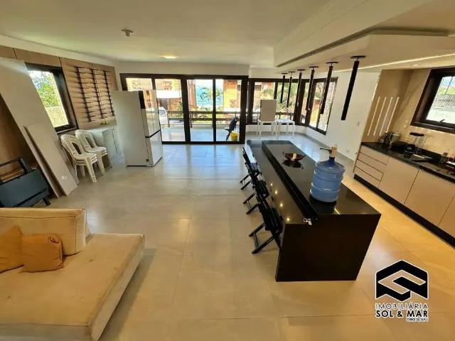 Casa / Sobrado para Locação em Guarujá/SP Enseada 4 Quartos