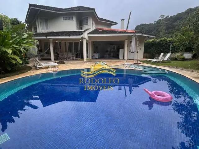Casa / Sobrado para Locação em Guarujá/SP Enseada 5 Quartos
