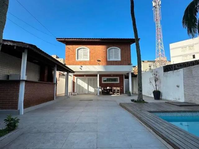 Casa / Sobrado para Locação em Guarujá/SP Jardim Três Marias 4 Quartos