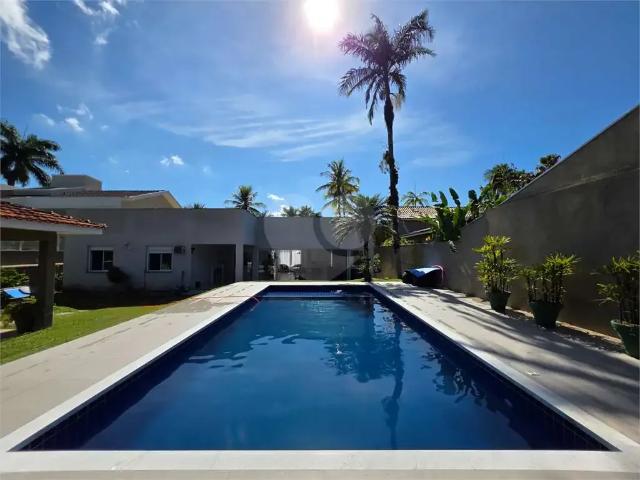 Casa / Sobrado para Locação em Guarujá/SP Jardim Acapulco 4 Quartos