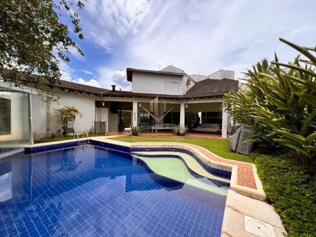 Casa / Sobrado para Locação em Guarujá/SP Jardim Acapulco 5 Quartos