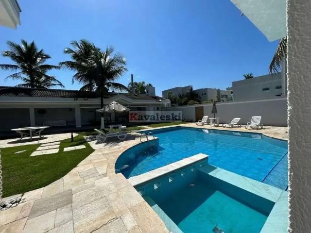 Casa / Sobrado para Locação em Guarujá/SP Jardim Acapulco 7 Quartos