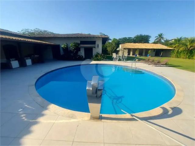 Casa / Sobrado para Locação em Guarujá/SP Jardim Acapulco 8 Quartos
