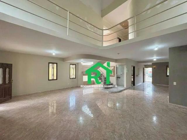 Casa / Sobrado para Locação em Guarujá/SP Tombo 4 Quartos