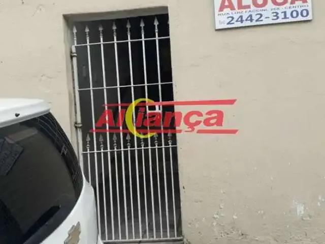 Casa / Sobrado para Locação em Guarulhos/SP Cocaia 1 Quartos