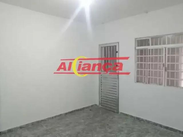 Casa / Sobrado para Locação em Guarulhos/SP Cocaia 1 Quartos