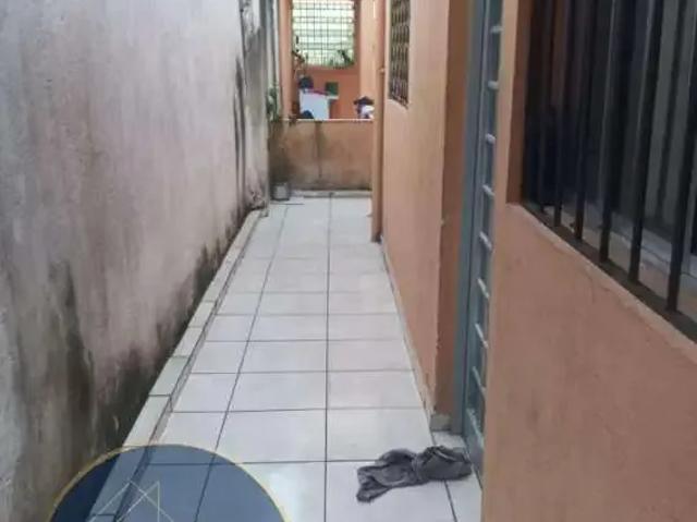 Casa / Sobrado para Locação em Guarulhos/SP Cocaia 1 Quartos