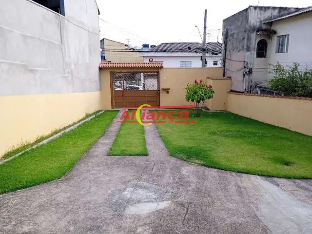 Casa / Sobrado para Locação em Guarulhos/SP Cocaia 3 Quartos