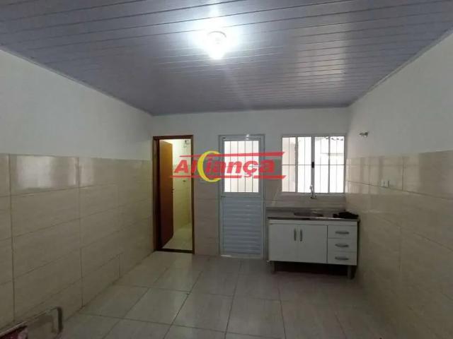 Casa / Sobrado para Locação em Guarulhos/SP Centro 1 Quartos