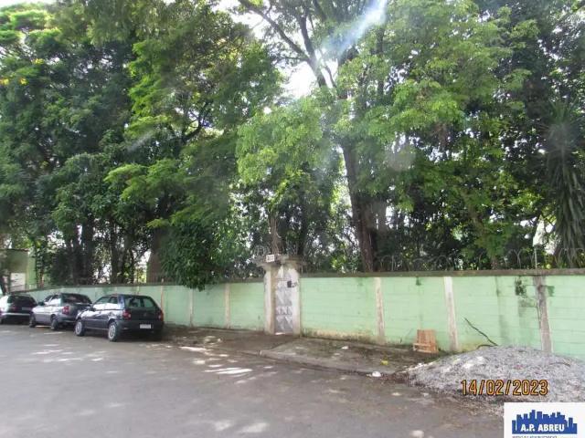 Casa / Sobrado para Locação em Guarulhos/SP Centro 5 Quartos