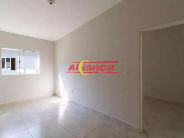 Casa / Sobrado para Locação em Guarulhos/SP Chácara Cabuçu 1 Quartos
