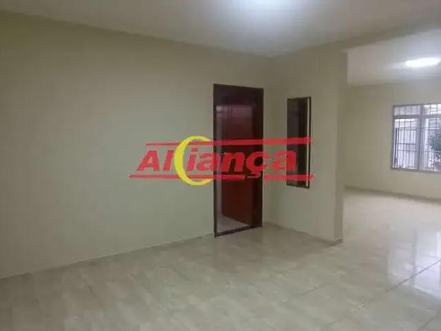 Casa / Sobrado para Locação em Guarulhos/SP Cidade Maia 3 Quartos