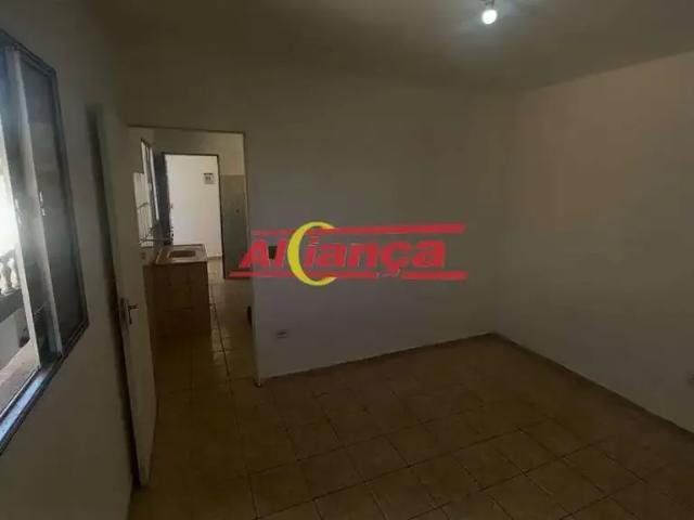 Casa / Sobrado para Locação em Guarulhos/SP Cidade Aracilia 1 Quartos