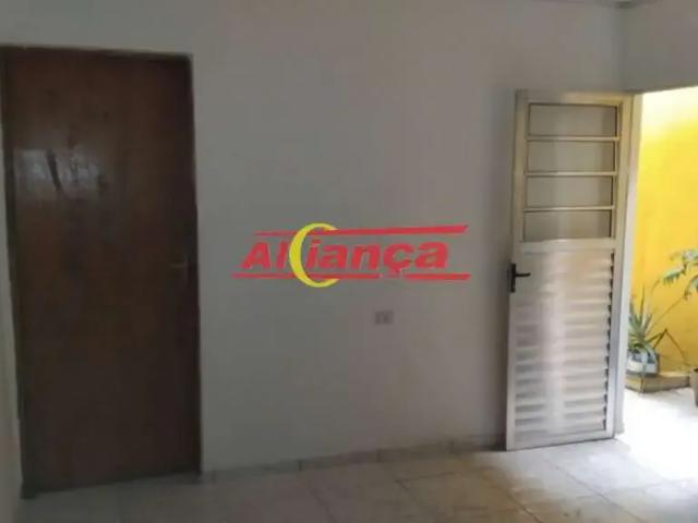 Casa / Sobrado para Locação em Guarulhos/SP Cumbica 1 Quartos