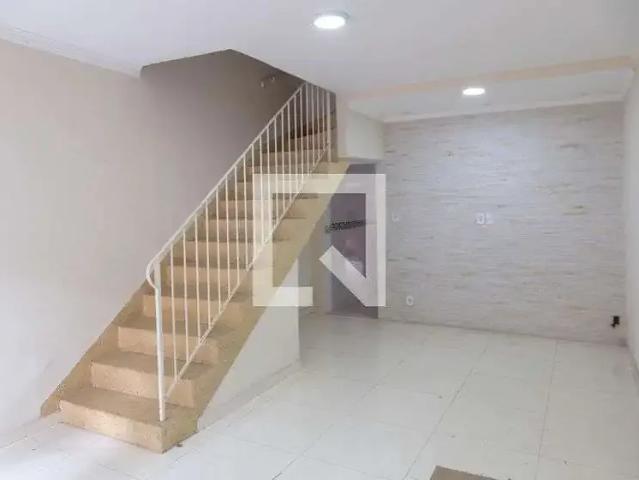Casa / Sobrado para Locação em Guarulhos/SP Gopoúva 2 Quartos