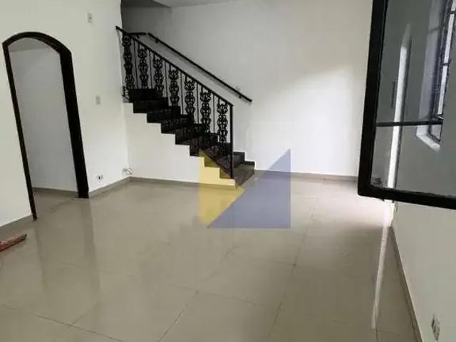 Casa / Sobrado para Locação em Guarulhos/SP Gopoúva 3 Quartos