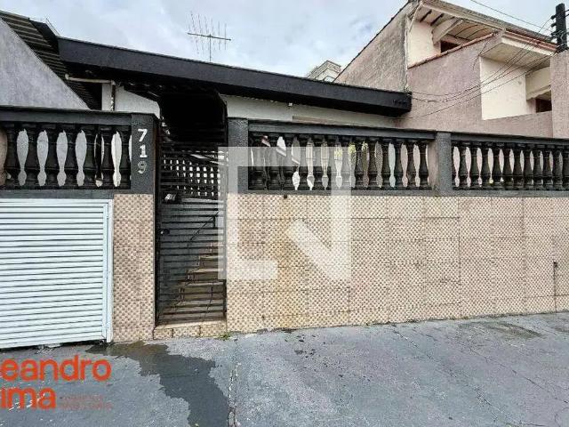 Casa / Sobrado para Locação em Guarulhos/SP Jardim Munhoz 3 Quartos