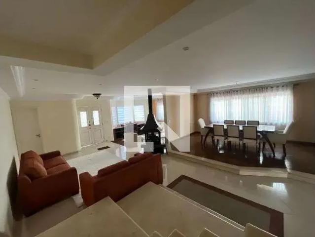 Casa / Sobrado para Locação em Guarulhos/SP Jardim Maia 4 Quartos