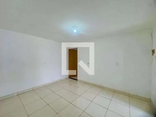 Casa / Sobrado para Locação em Guarulhos/SP Jardim Adriana 3 Quartos