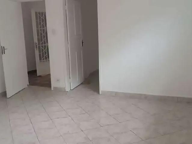 Casa / Sobrado para Locação em Guarulhos/SP Jardim Aliança