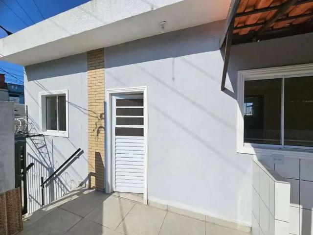 Casa / Sobrado para Locação em Guarulhos/SP Jardim Angélica 2 Quartos