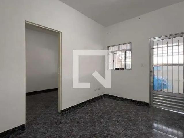Casa / Sobrado para Locação em Guarulhos/SP Jardim Arapongas 2 Quartos