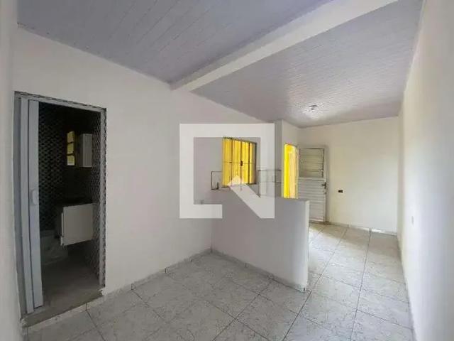 Casa / Sobrado para Locação em Guarulhos/SP Jardim Cumbica 1 Quartos
