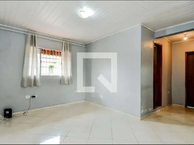 Casa / Sobrado para Locação em Guarulhos/SP Jardim Célia 2 Quartos