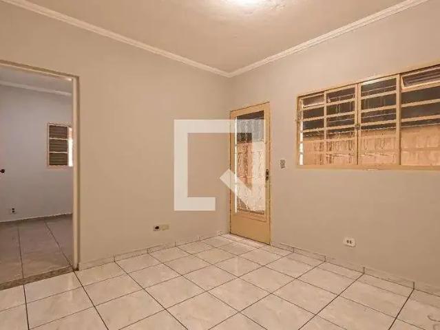 Casa / Sobrado para Locação em Guarulhos/SP Jardim Célia 2 Quartos