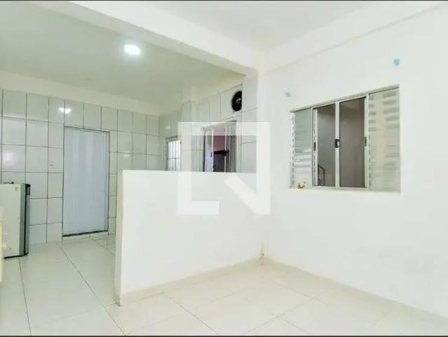 Casa / Sobrado para Locação em Guarulhos/SP Jardim Cocaia 1 Quartos