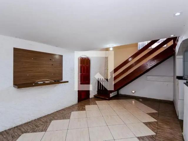 Casa / Sobrado para Locação em Guarulhos/SP Jardim Cocaia 1 Quartos