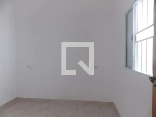 Casa / Sobrado para Locação em Guarulhos/SP Jardim Cocaia 1 Quartos