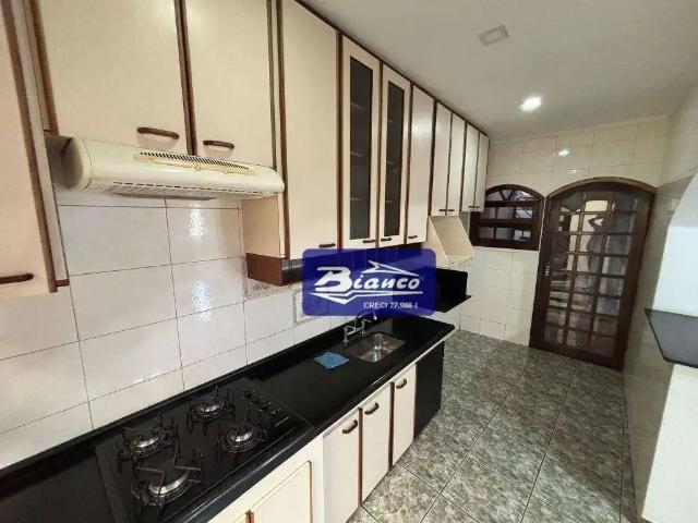 Casa / Sobrado para Locação em Guarulhos/SP Jardim Cocaia 2 Quartos