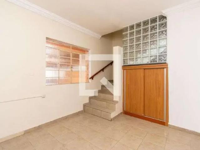 Casa / Sobrado para Locação em Guarulhos/SP Jardim Cocaia 2 Quartos
