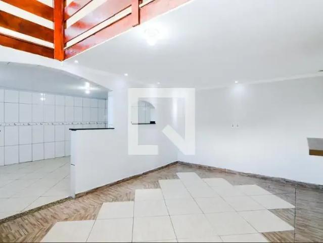 Casa / Sobrado para Locação em Guarulhos/SP Jardim Cocaia 2 Quartos