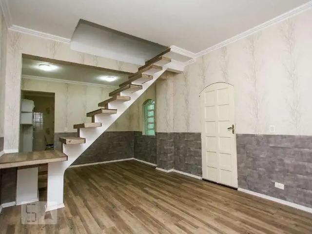 Casa / Sobrado para Locação em Guarulhos/SP Jardim Cocaia 3 Quartos
